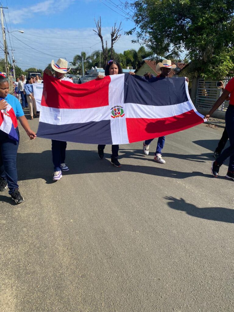 Participación de la Junta Distrital en el Desfile de la Escuela John F ...